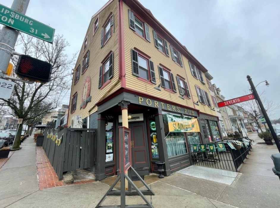 Our History - Porter's Pub & Restaurant